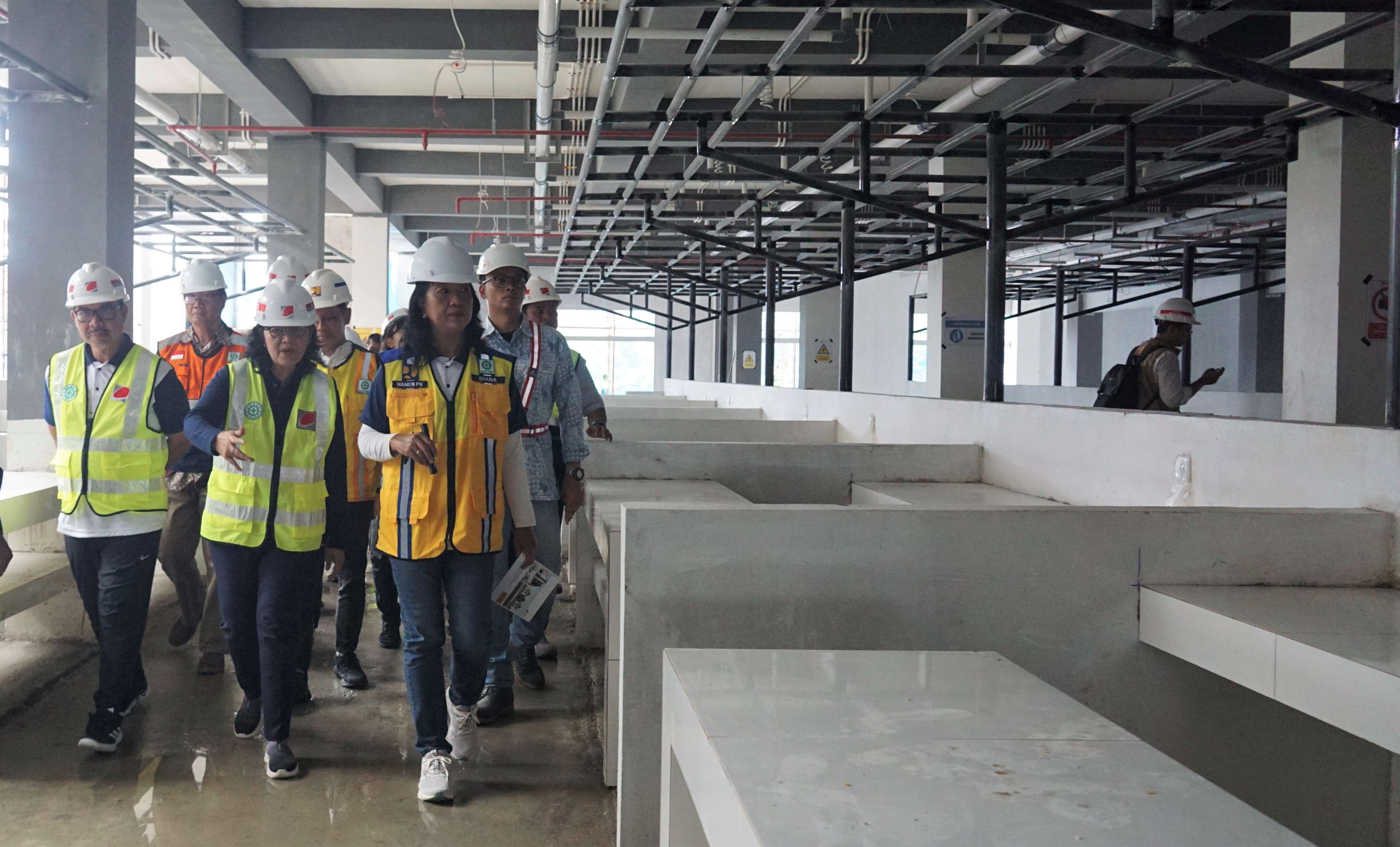 Pembangunan Pasar Terban Capai 60 Persen, Wamen PU Diana Soroti Sanitasi