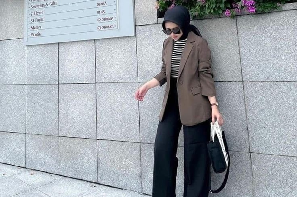 Tampil Kesan Beda Setiap Hari dengan Inspirasi Busana Hijab untuk ke Kantor, Cek Disini