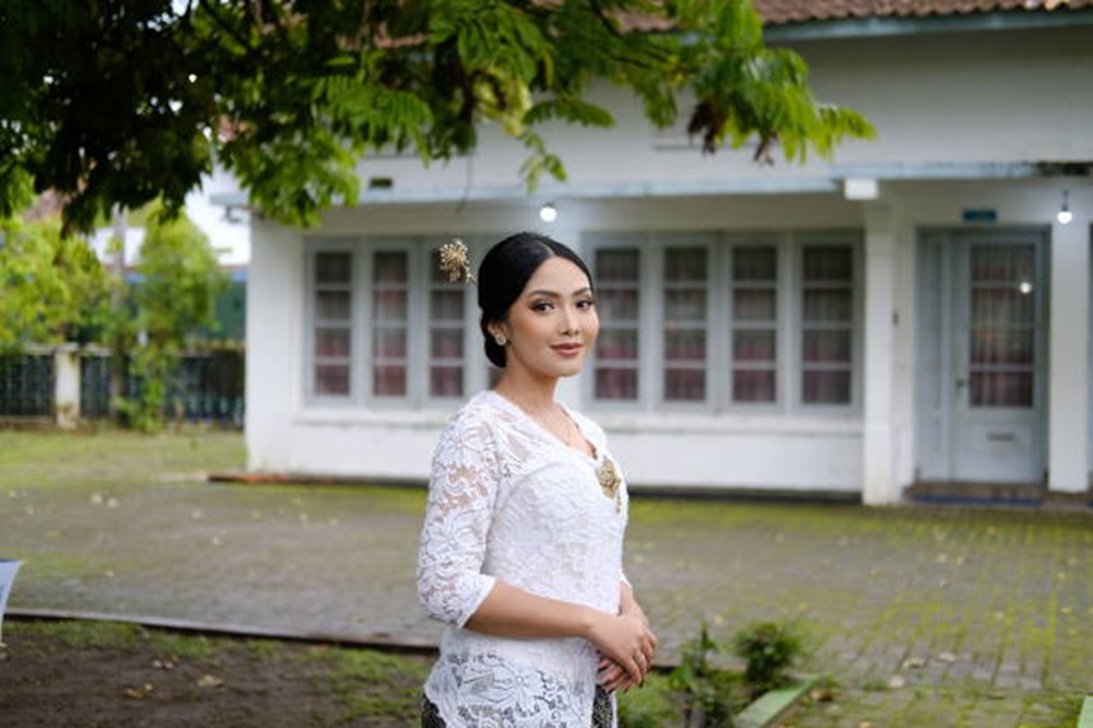 Inspirasi Model Kebaya Wanita Modern untuk Acara Kondangan, Siap Tampil ...